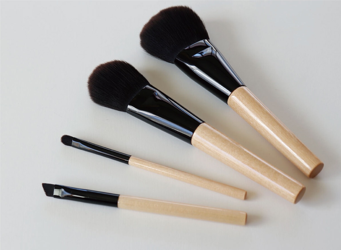 ブラシはいらないそう思う人に使ってほしいフェイスブラシ/1本｜からだWelciaとくらしWelcia｜ウエルシア薬局